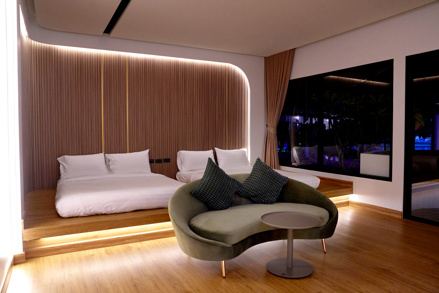 Sake Room | EDM Pool Villa by Zappe in Pattaya, Thailand